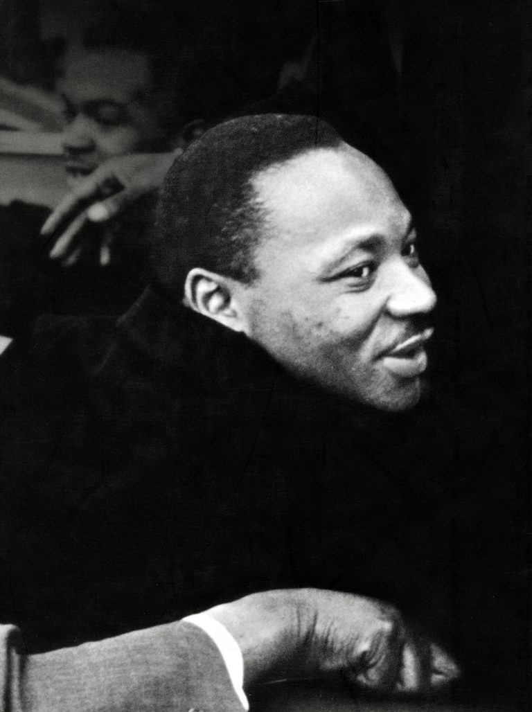 PART 1 - Martin Luther King, Jr. and the Coming to Chicago: The Chicago ...